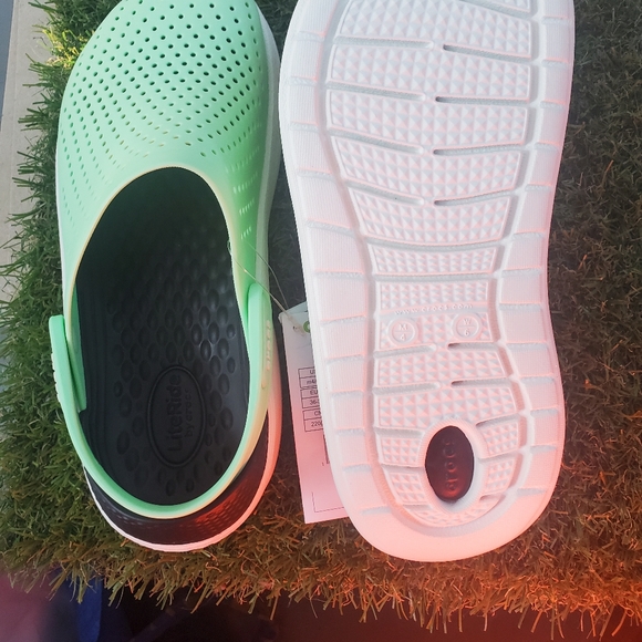 CROCS | Shoes | New Crocs Literide Clog Memory Foam Insole Flexible Up ...